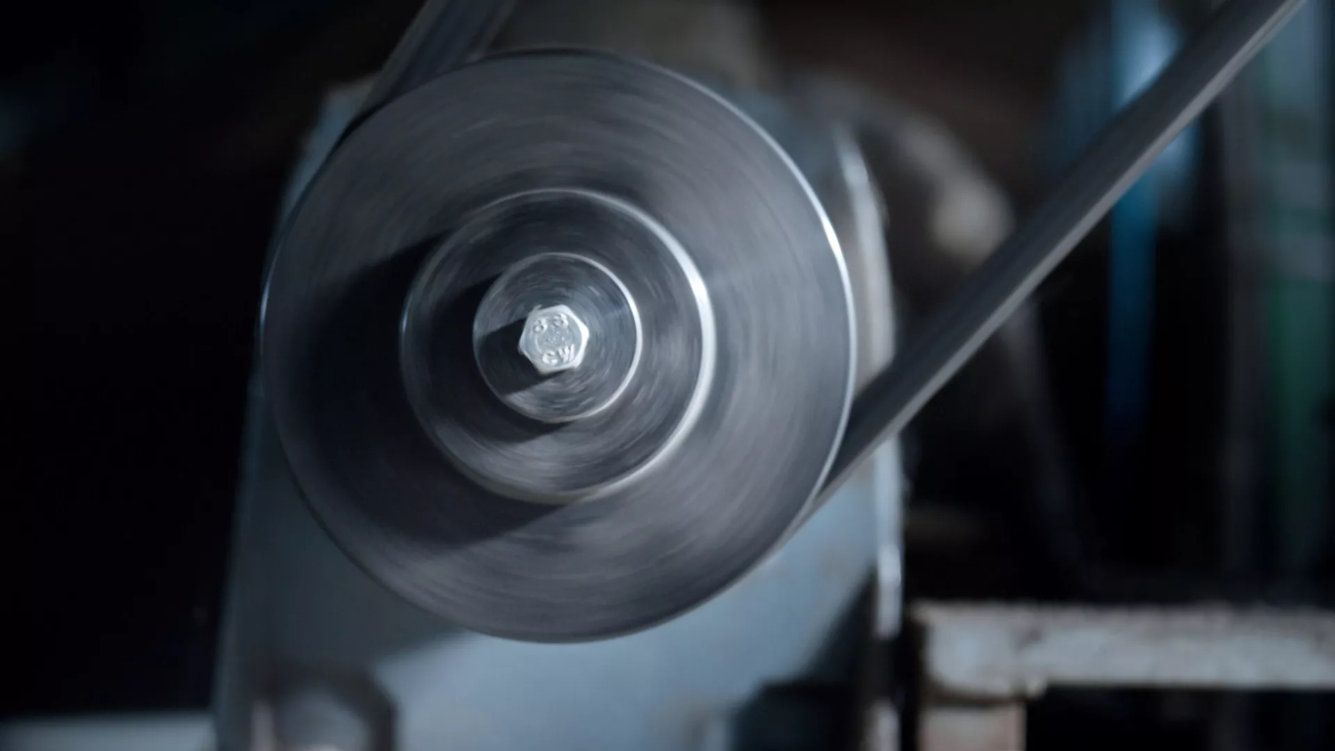 🔩 Contacts vs Joints in Ansys: When to Use Which? - FEA Tips