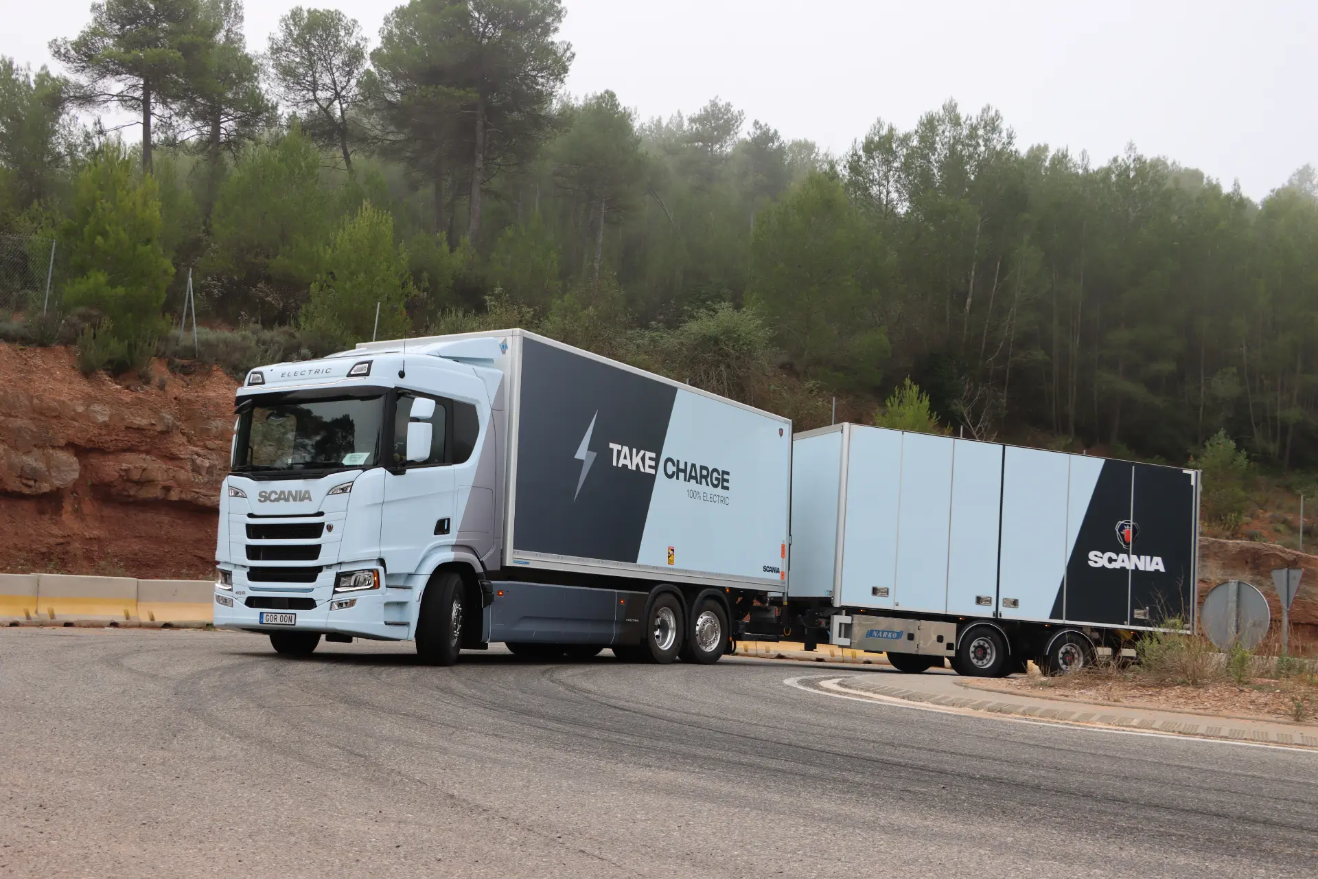 Probamos el Scania 40R: Máxima versatilidad en eléctrico