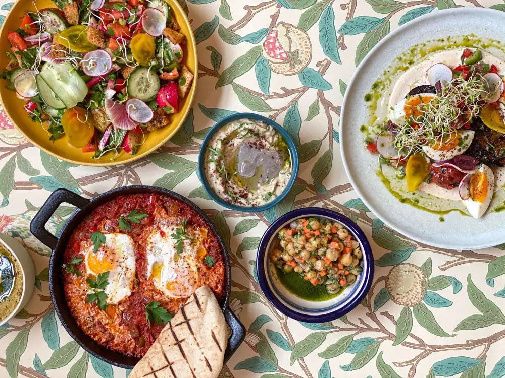 B’tayavon! Abba Telavivian Kitchen opens in South of Fifth ...