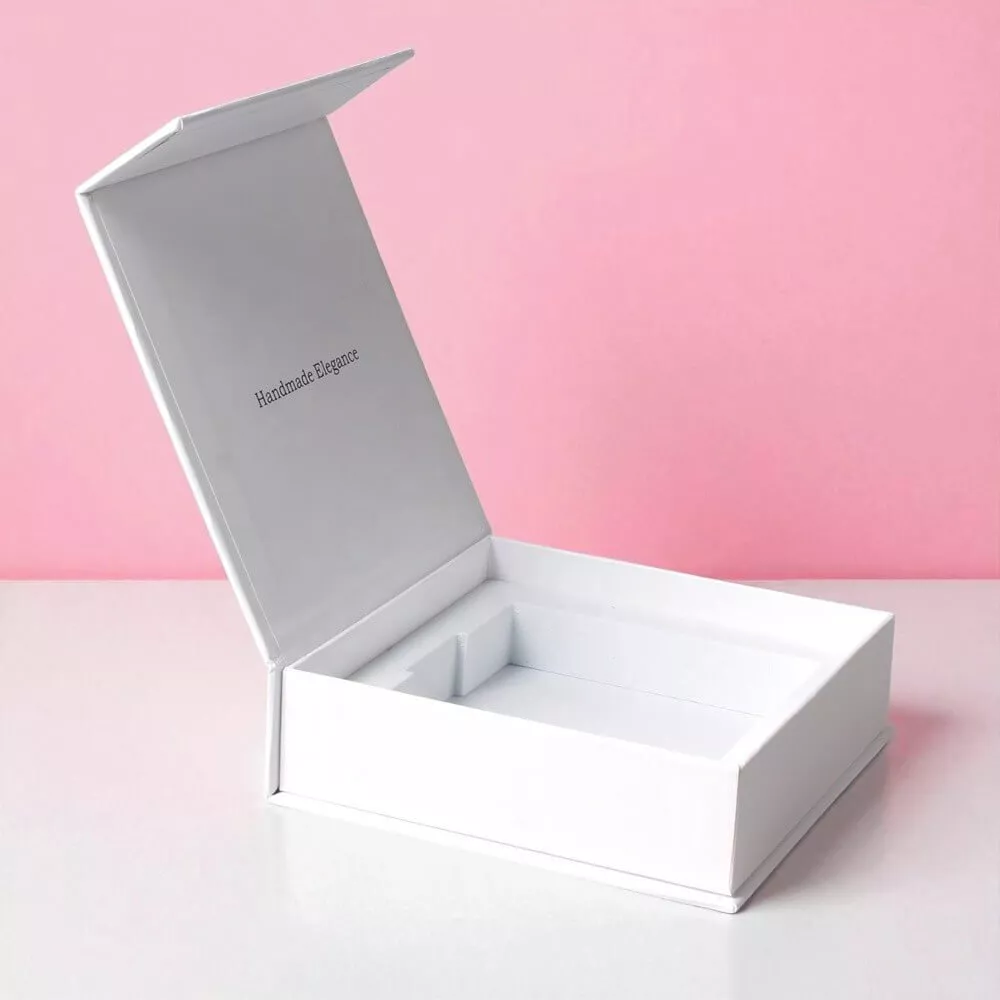 Custom Magnetic Closure Boxes Wholesale - UPacked