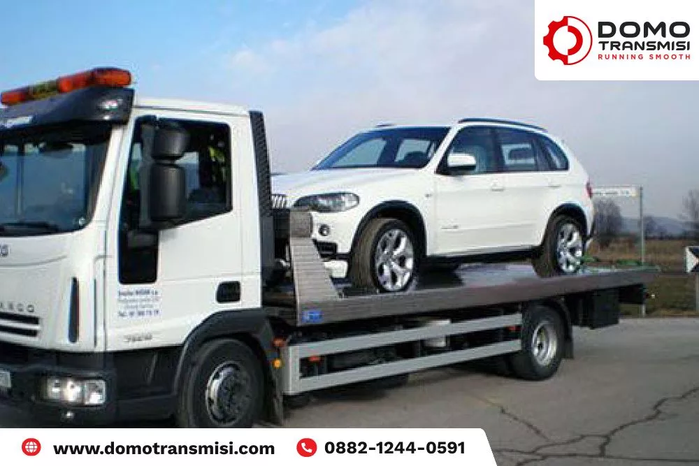 2 Perbedaan Towing Dan Derek Mobil, Lebih Baik Yang Mana ...
