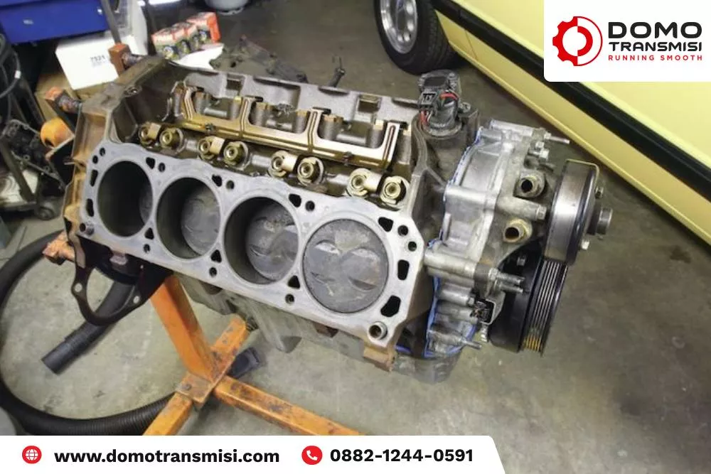 3 Penyebab Stang Piston Mobil Bengkok - Domotransmisi.com
