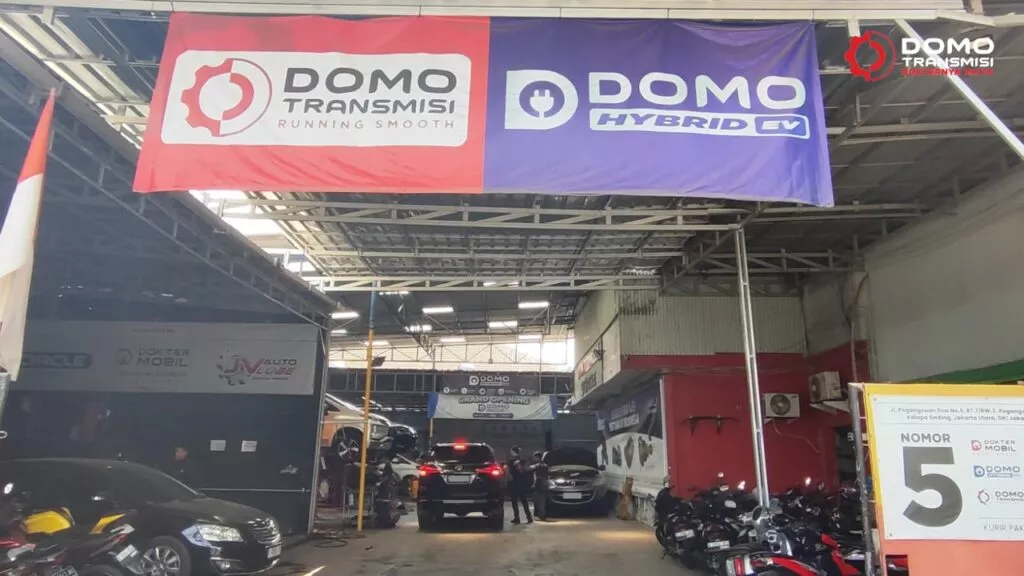 Pastikan Transmisi Mobil Anda Tidak Bermasalah Di Bengkel Mitsubishi ...