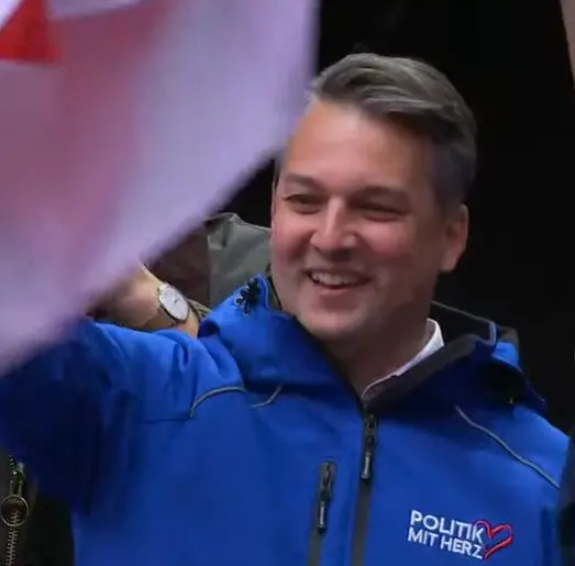 Nepp und Kickl teilen beim FPÖ-Finale beim Stephansdom aus - exxtra24.at