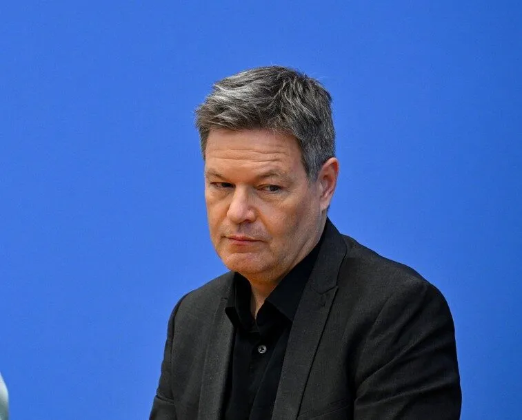 Habecks Knall-Abgang: Ex-Vizekanzler verlässt Bundestag mit Pöbel-Attacke