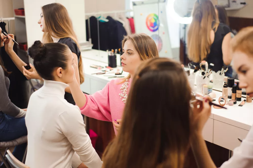 Quelle école de maquillage professionnalisante choisir selon vos ...