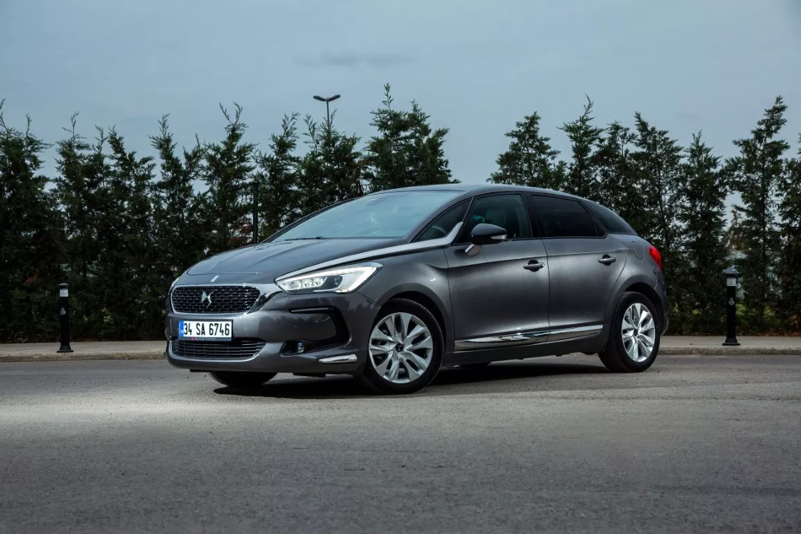 Citroen DS5 : quels sont les modèles à éviter ? - Planète Automobile